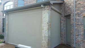 A Brief Overview of Roll-away Solar Screens - Longhorn