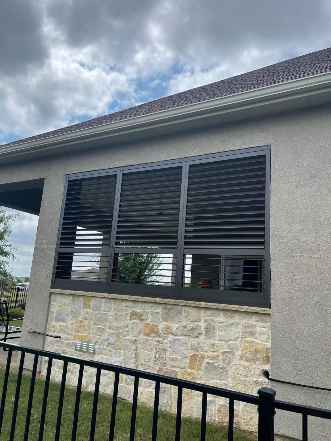 How to Select the Perfect Aluminum Shutters for Your Home